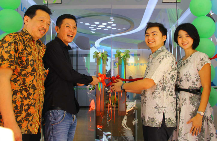 SUPER SPRING Resmi Pasarkan GPS Navigasi SF555