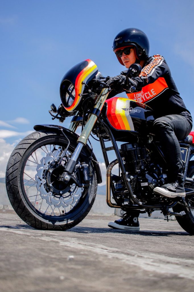 Cleveland Misfit Custom Cafe Racer Speedking Terinspirasi Helm Bell