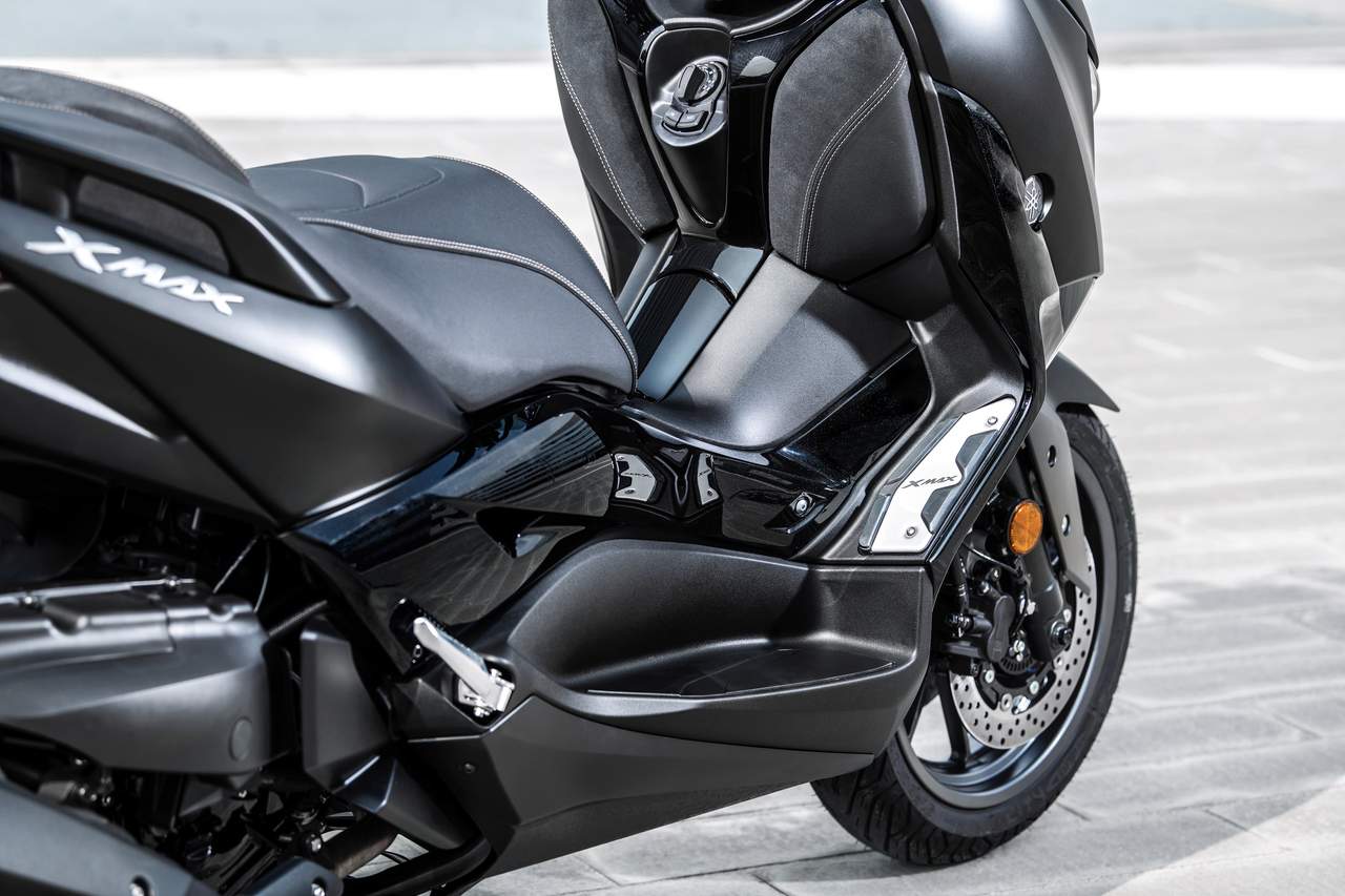 Yamaha XMax Iron Max Special Edition Tampil Keren dengan 3 Pilihan