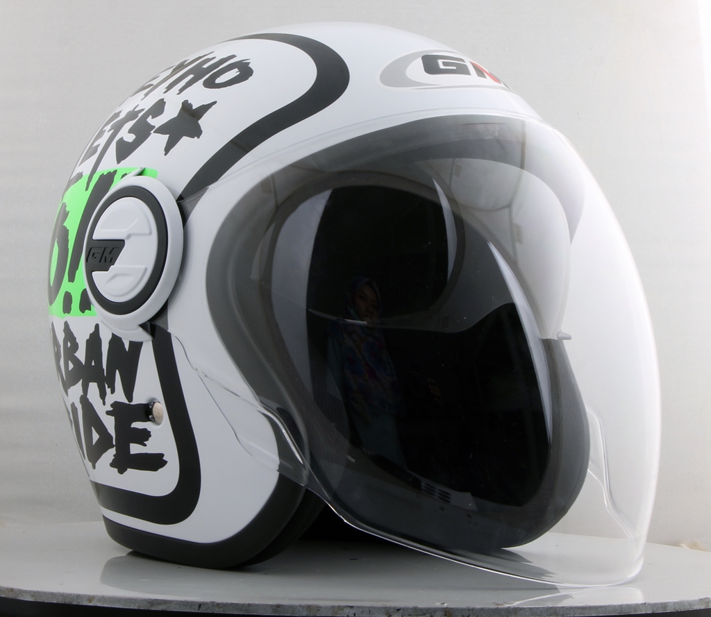 GM Launching Helm Baru Bercorak Kartun di IMoS 2018