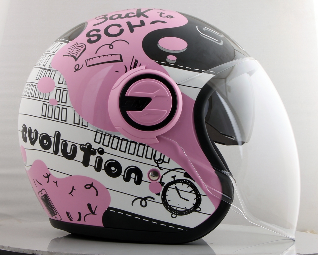 GM Launching Helm Baru Bercorak Kartun di IMoS 2018