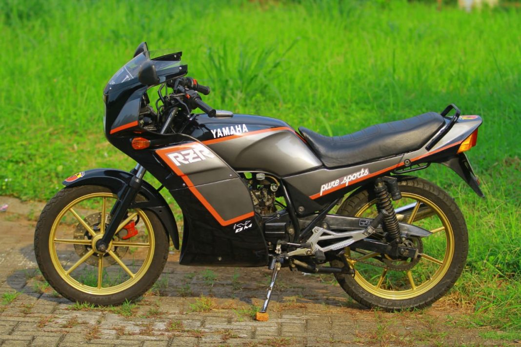 Restorasi Yamaha RZR 1997 Yang Langka Komponen Ala Modifikator