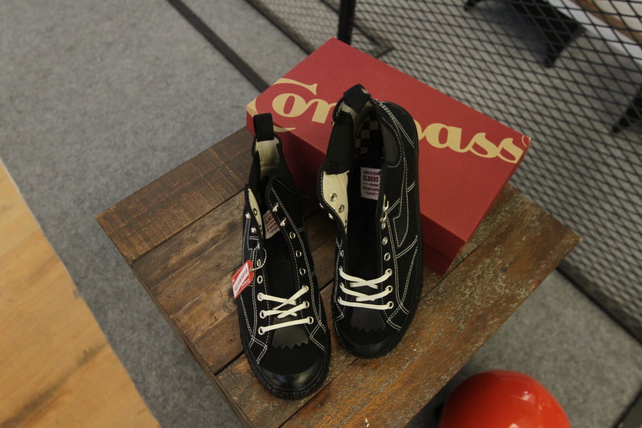 36+ Sepatu Compass Vintage 98, Konsep Modis!