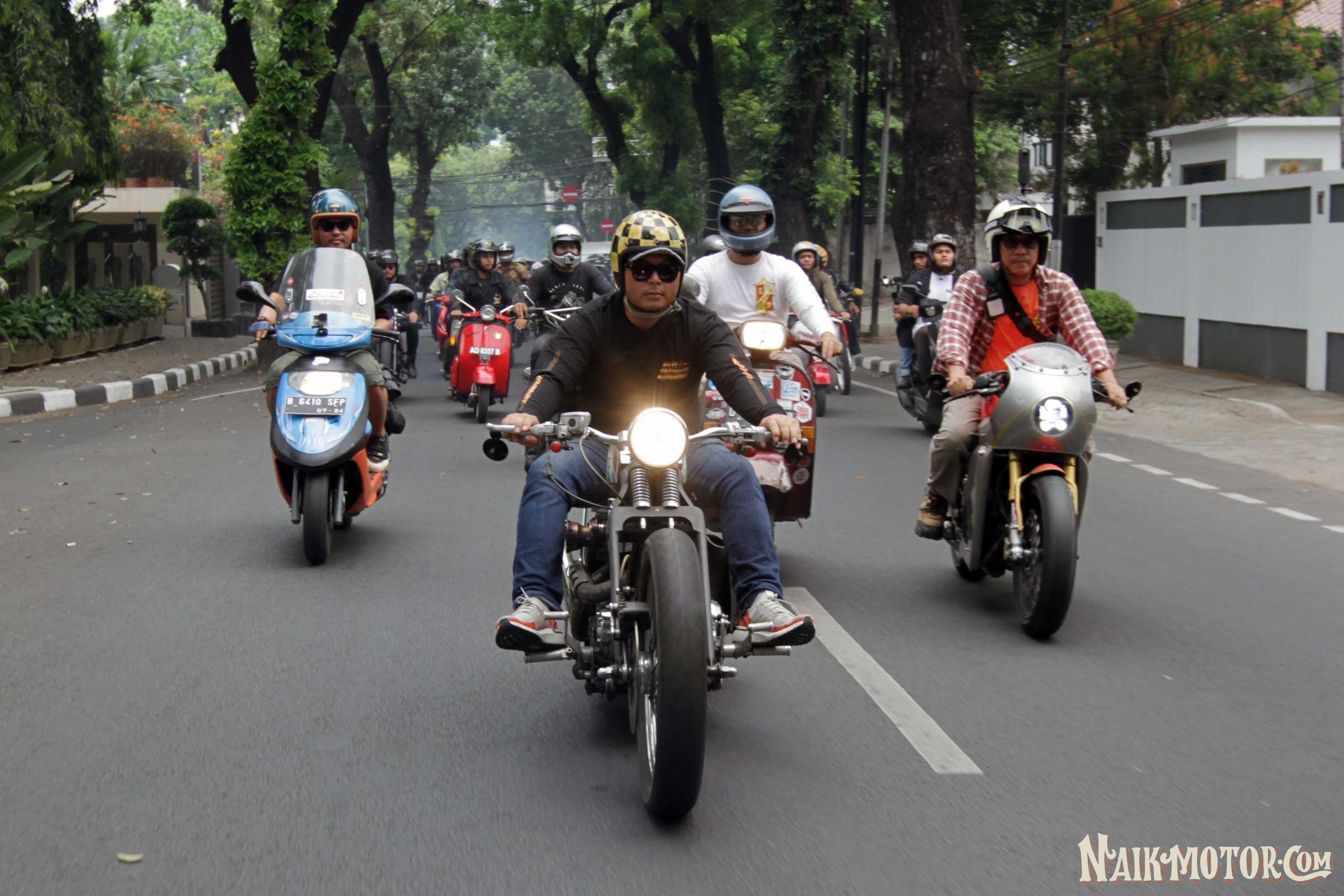 Galeri Foto Keriuhan Sunmori Custom Collaboration 2019