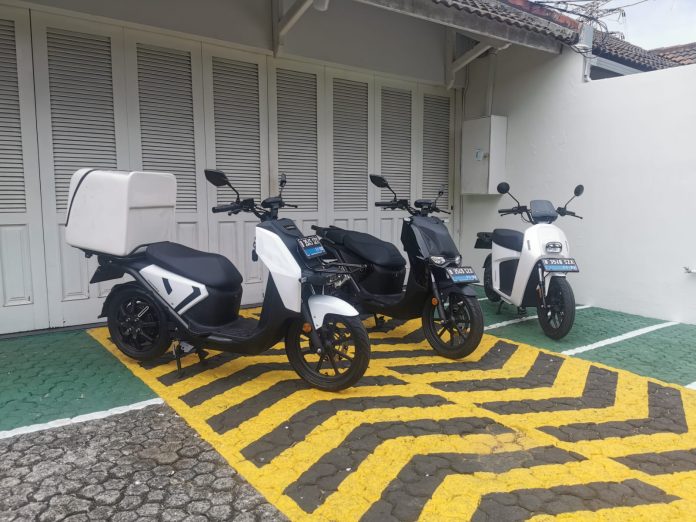 Charged Indonesia Rilis Motor Listrik dengan Berlangganan Charged Indonesia Rilis Motor Listrik dengan Berlangganan