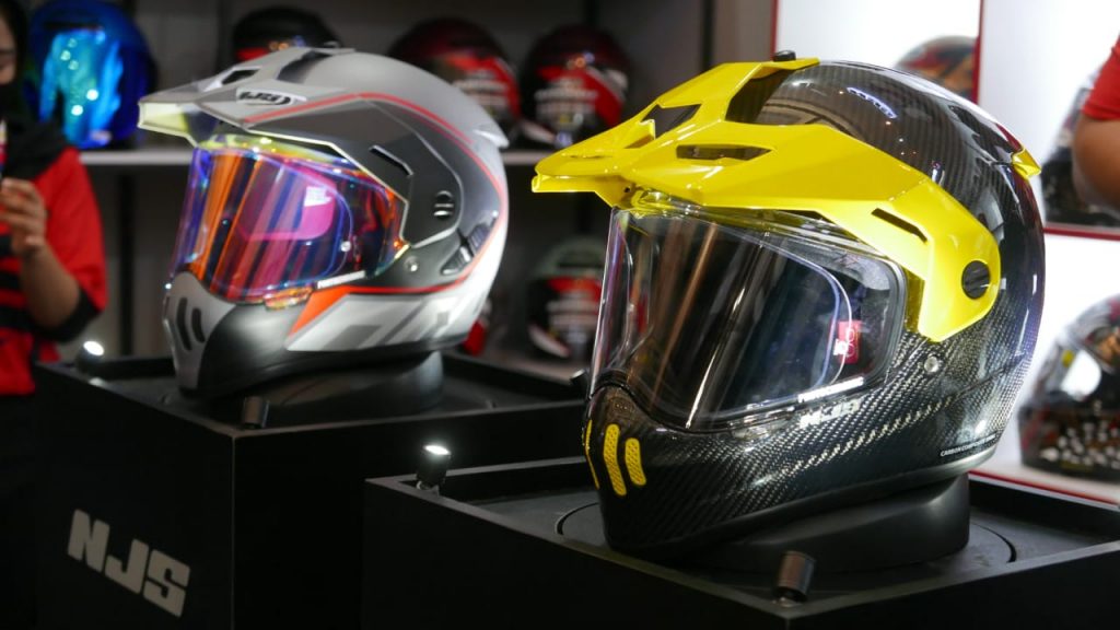 Helm NJS S-Cross dan NJS Freedom Diluncurkan di IMOS 2022