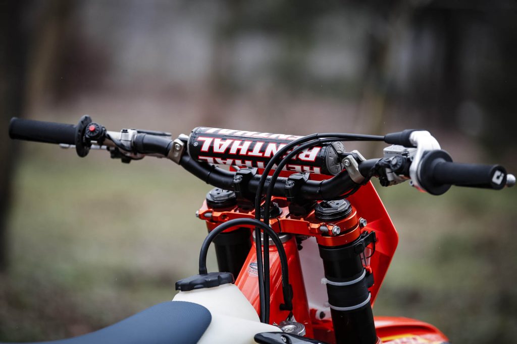 Kenali Jenis stang motor Sebelum menggantinya saat modifikasi