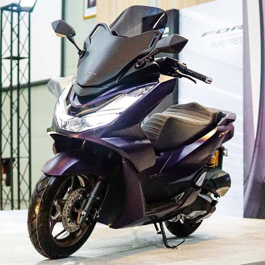 Kustom Honda PCX dengan Konsep Premium Luxury, Elegan!