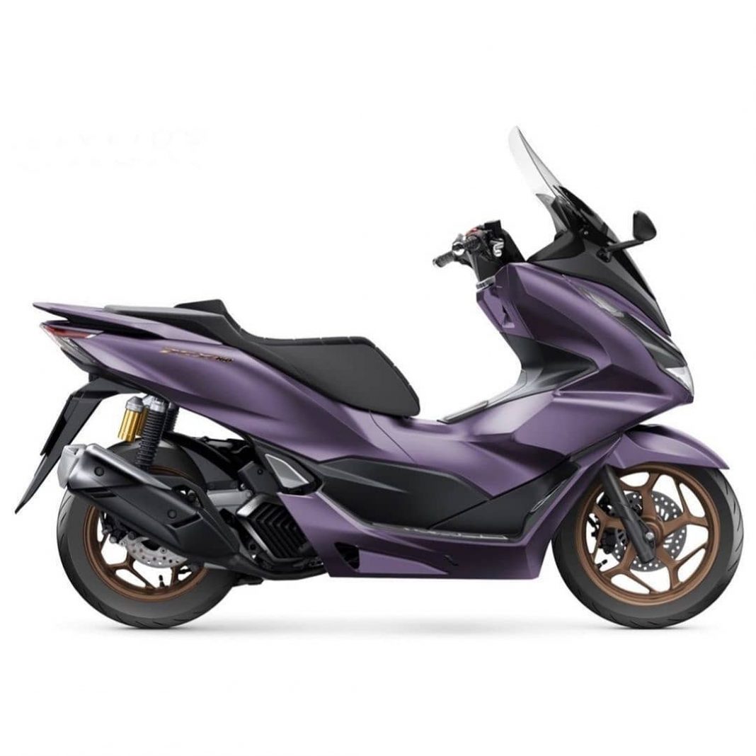 Kustom Honda PCX dengan Konsep Premium Luxury, Elegan!