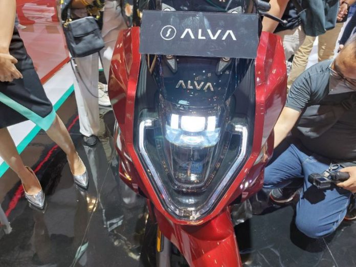 Motor Listrik ALVA One Bisa Dijajal Pengunjung di Mall Ini