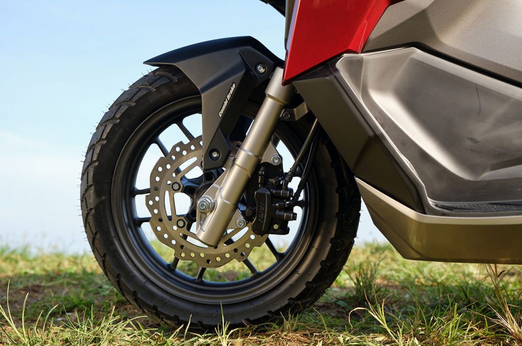 Simak Rekomendasi Tekanan Angin Ban Motor yang Ideal - Naik Motor ...