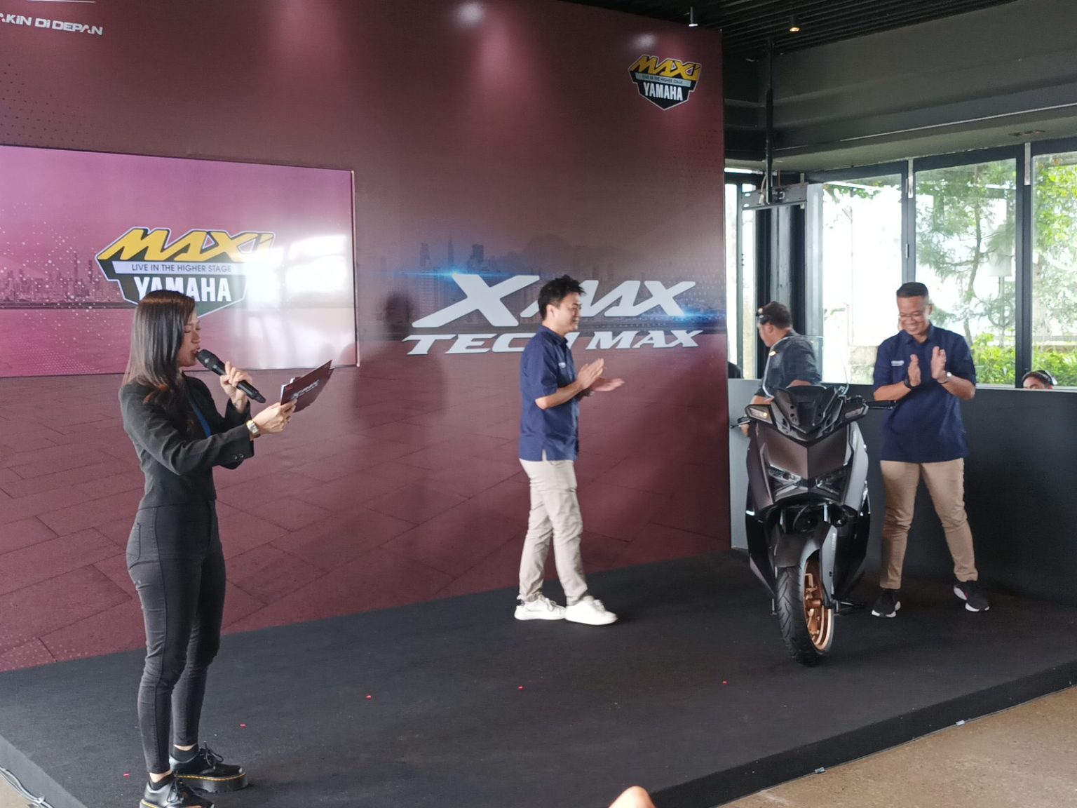 Yamaha Hadirkan Varian Tertinggi XMax 250 yang Mewah, Tech Max - Naik ...