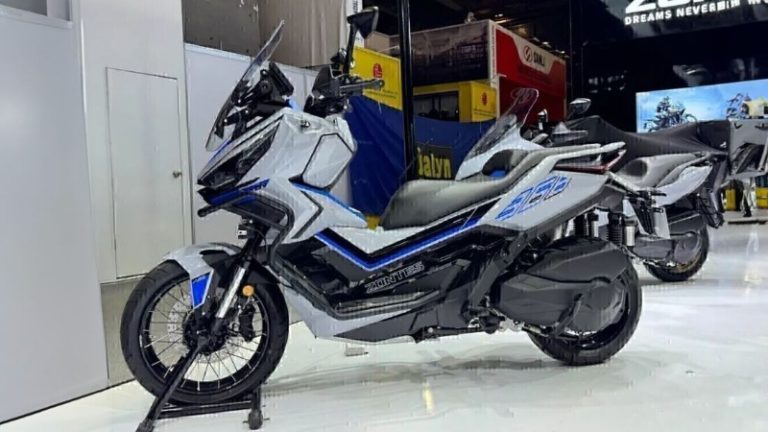 Zontes 368G ADV, Skuter Petualang Dilengkapi Kamera dan Radar