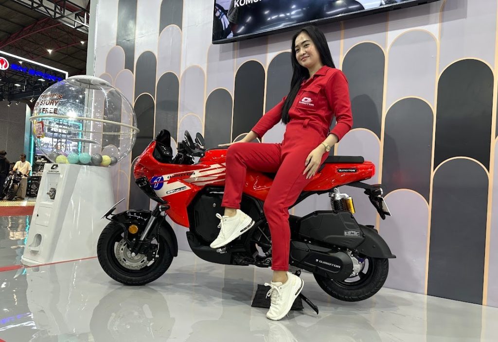 Spesifikasi dan Harga QJMotor Cito 150, Matic Mini Sportbike Unik!
